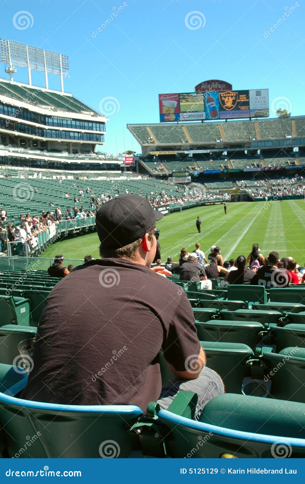 Oakland Coliseum editorial stock image. Image of oakland - 5125129