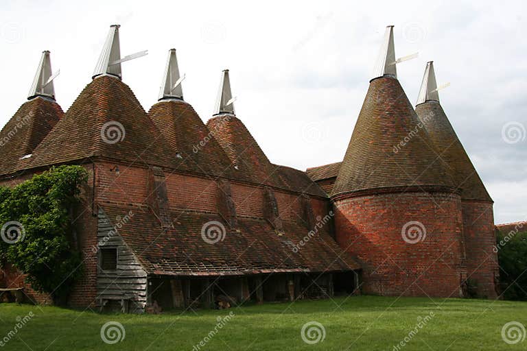 Oast House 1 stock image. Image of vine, rural, tile, barn - 887941