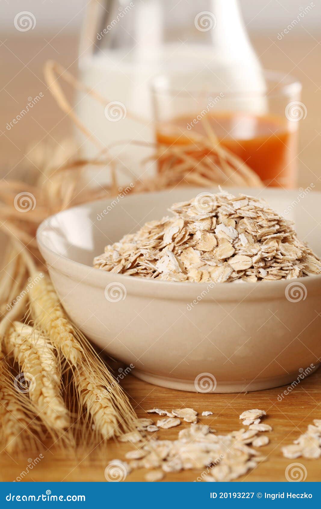 Oatmeal stock image. Image of grain, vegetarian, healthy - 20193227