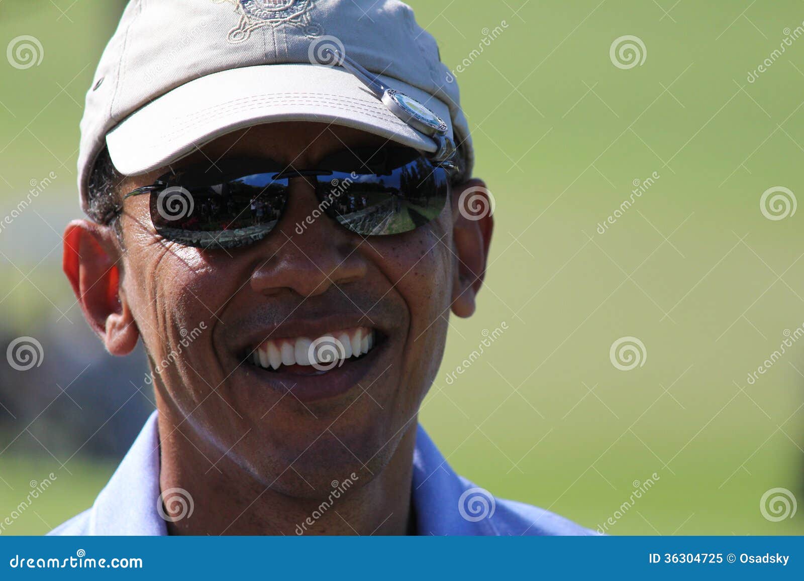 Obama playing golf Hawaii editorial image. Image of championship - 36304725