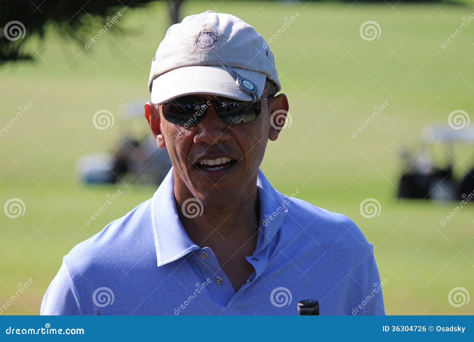 Obama playing golf Hawaii editorial photo. Image of oahu - 36304726