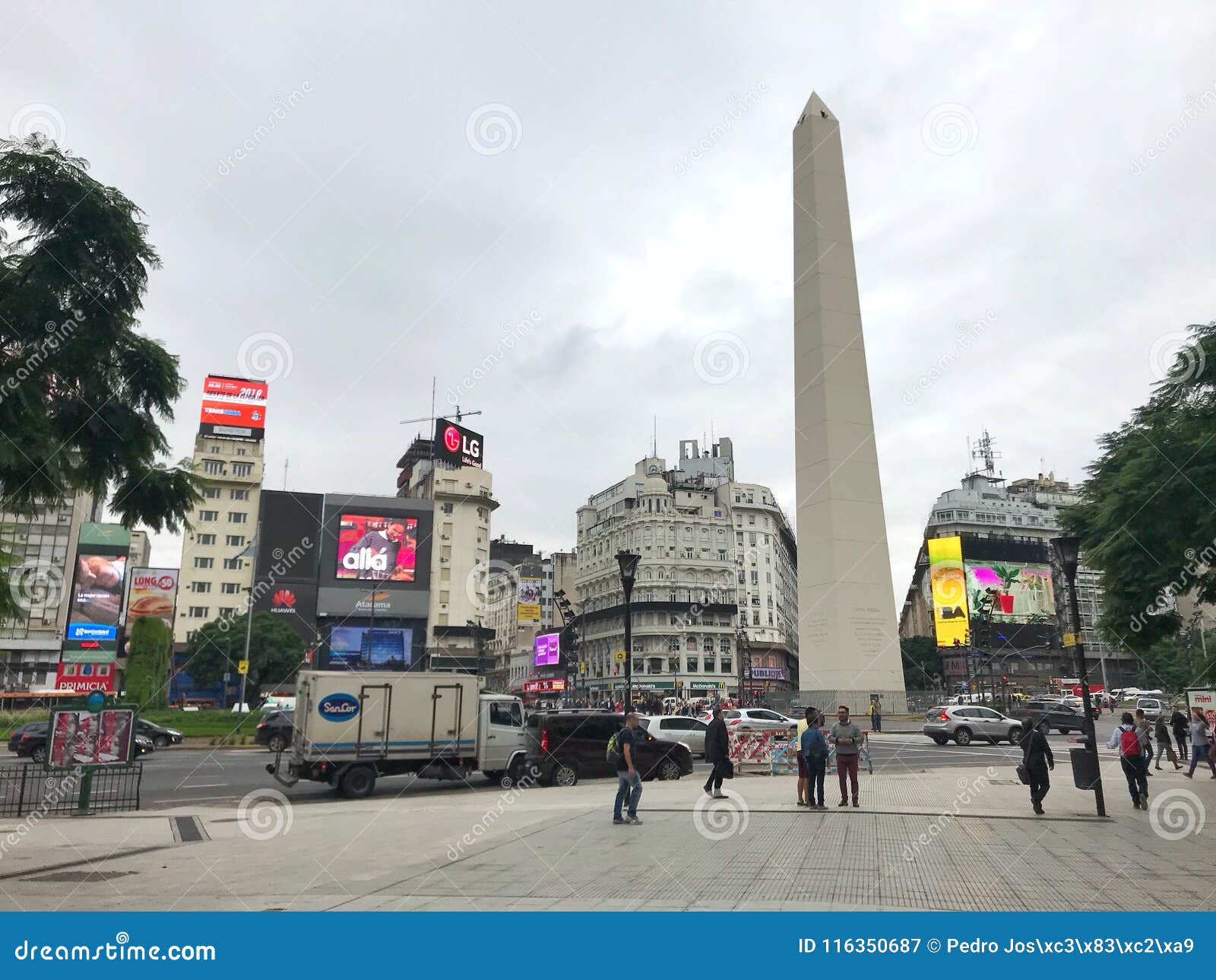 Obelisco fotografia editorial. Imagem de julho, grande - 116350687