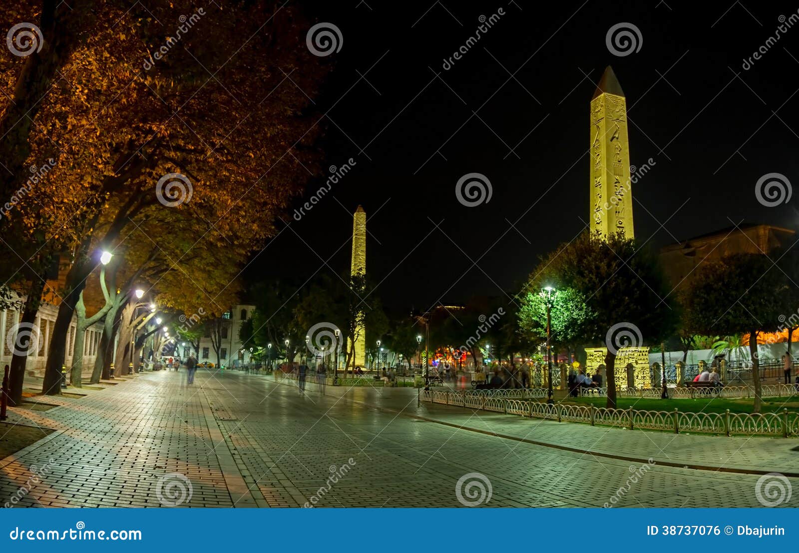 Obelisco De Theodosius E Do Obelisco Murado Foto Editorial - Imagem de ...