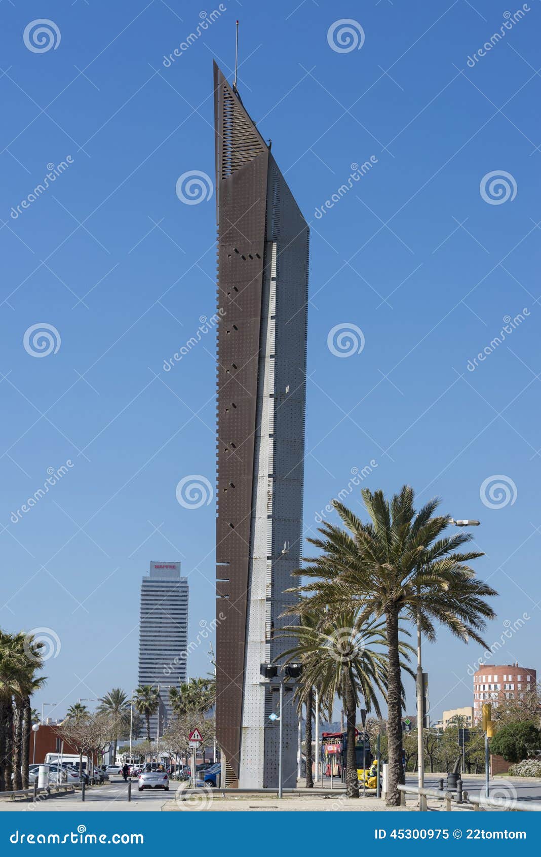 Obelisk in barcelona editorial image. Image of exterior - 45300975