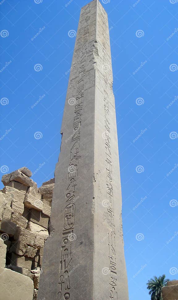 Obelisk in Karnak temple stock image. Image of tall, ruins - 4362687