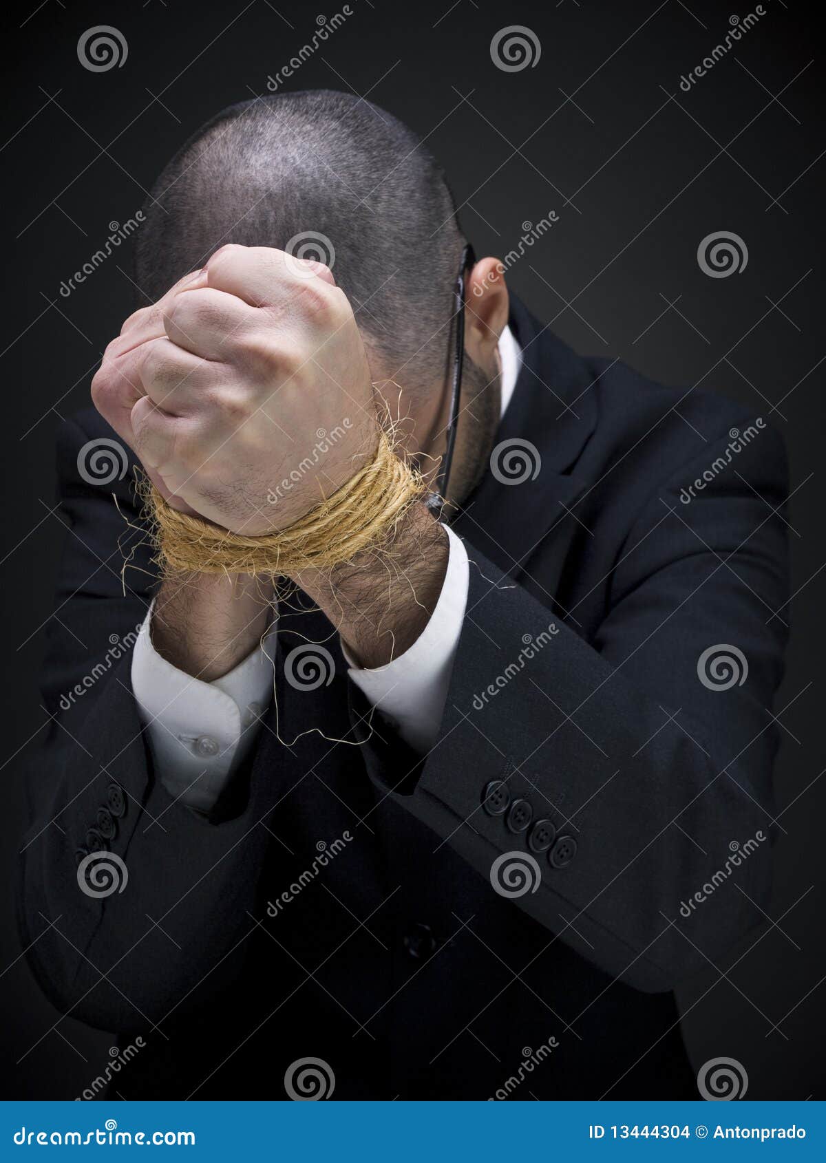 Oben gebunden stockfoto. Bild von rücktritt, arme, fotographie - 13444304