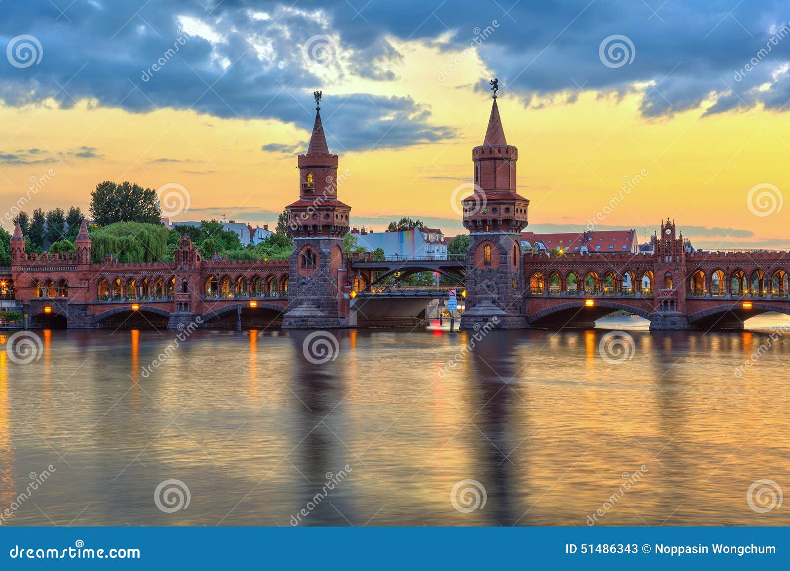 Oberbaum Bridge - Berlin - Germany Stock Image - Image of bridge ...
