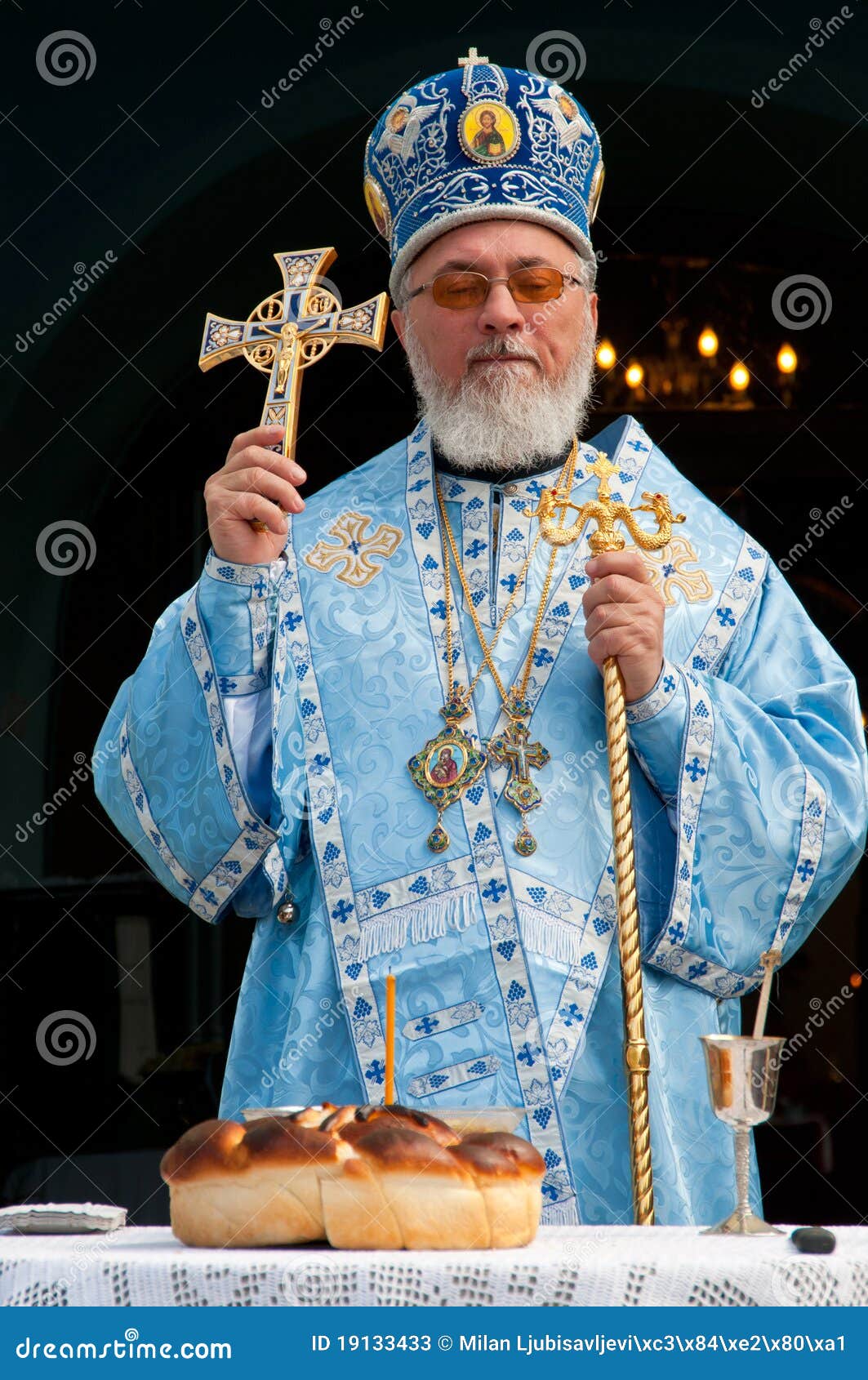 Obispo Ortodoxo during Service Foto de archivo editorial - Imagen de ...