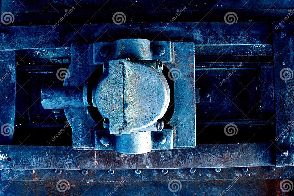 Objeto aherrumbrado foto de archivo. Imagen de extracto - 194588