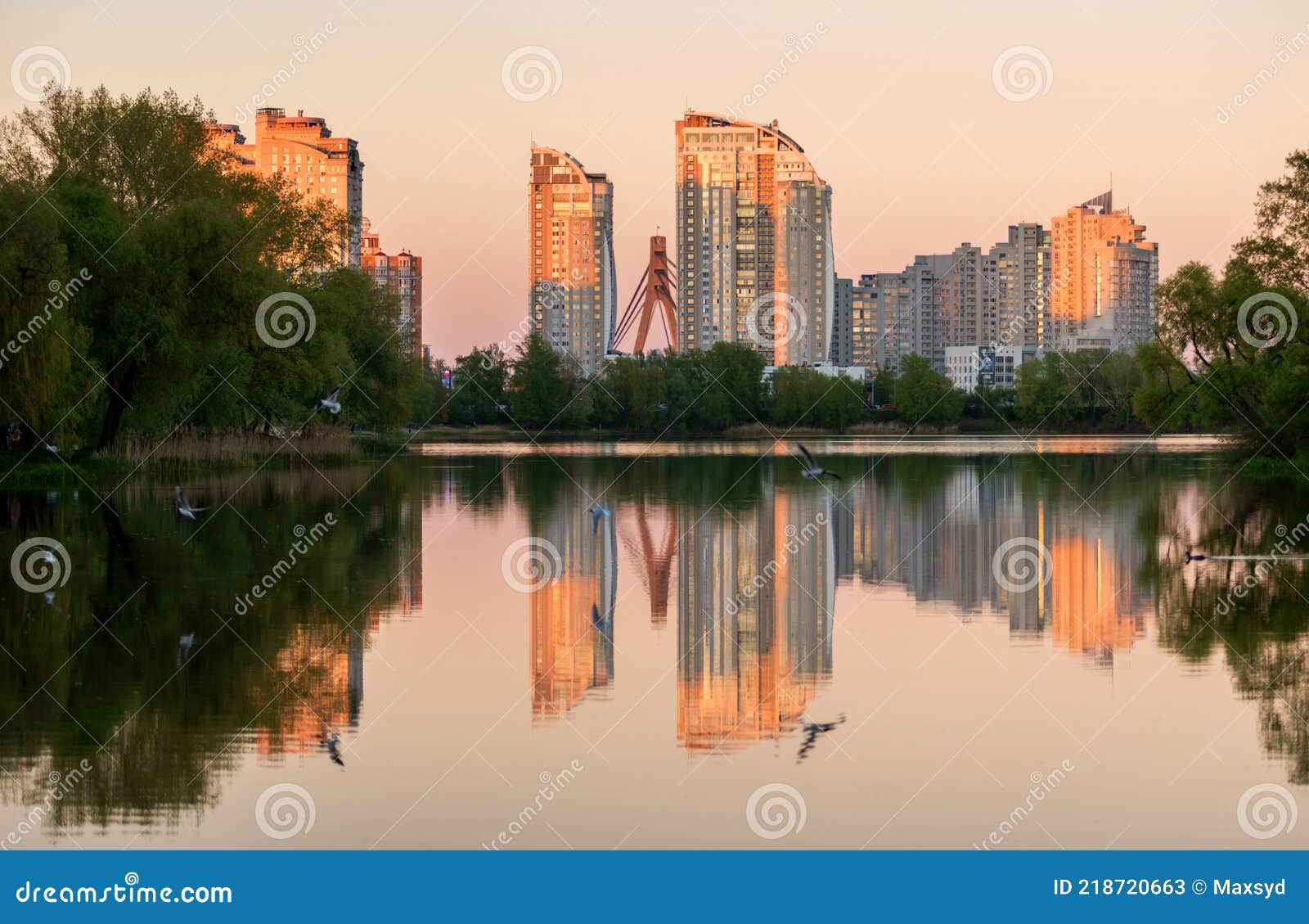 Obolon. Kyiv Landscape at Sunset Editorial Stock Photo - Image of kiev ...