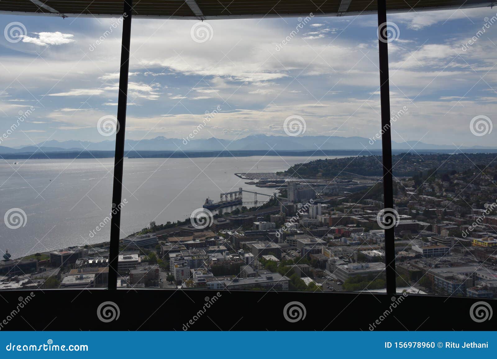 Observation Deck at the Space Needle in Seattle Editorial Image - Image ...