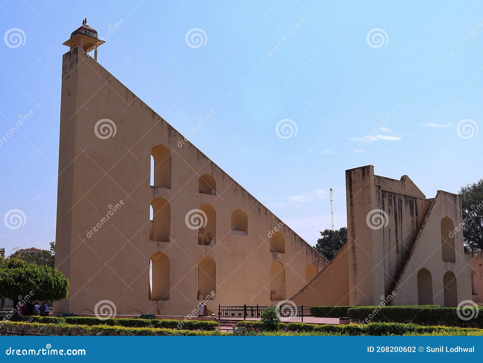 Observation Deck of the Vrihat Samrat Yantra the World`s Largest ...