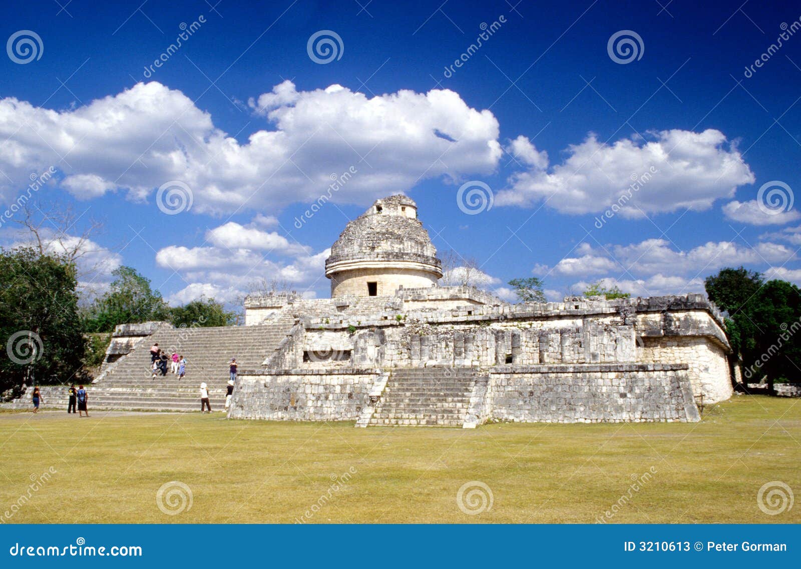 Observatory at Chichen Itza Editorial Stock Photo - Image of ruin ...