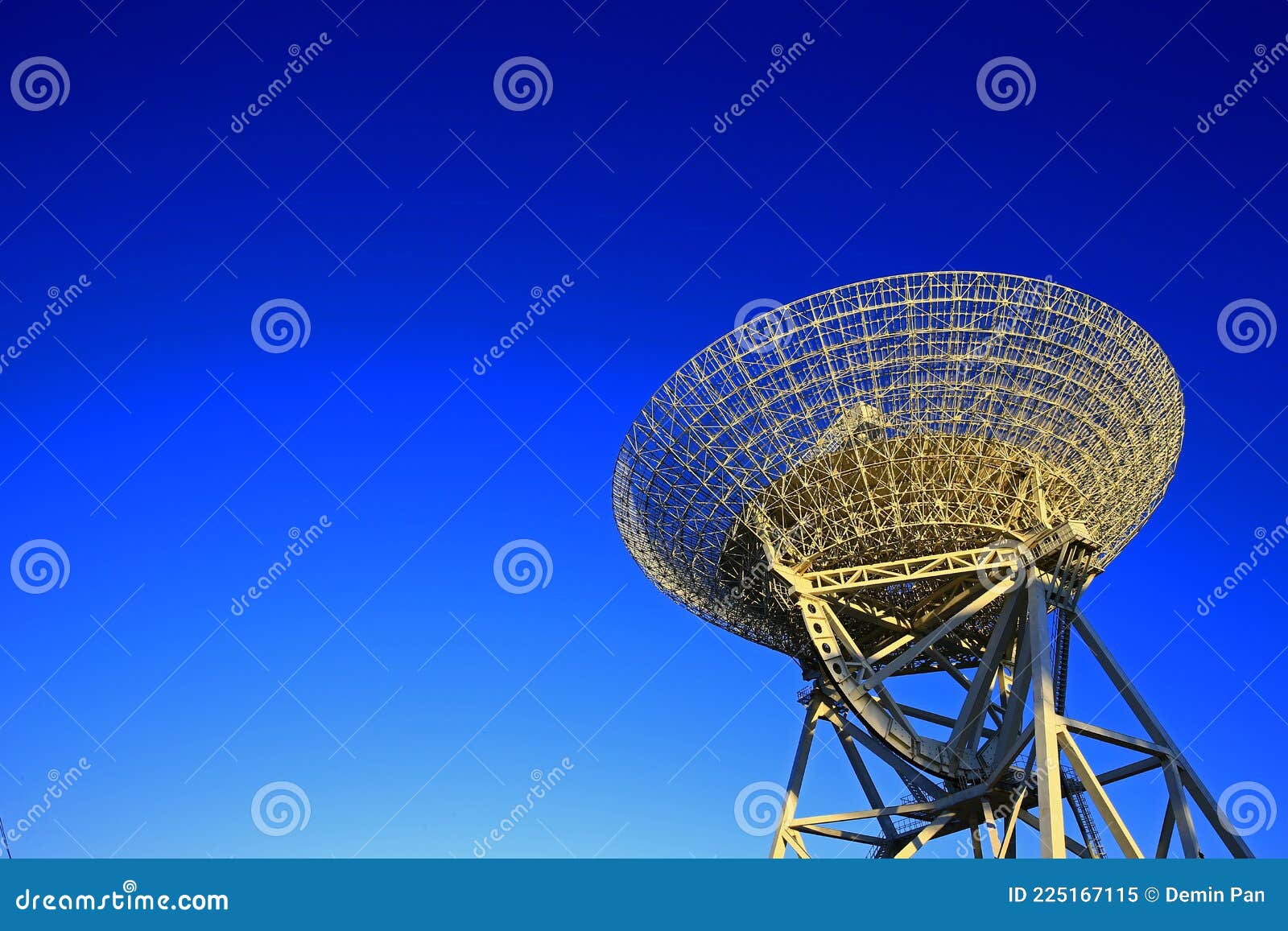 The Observatory Radio Telescope Stock Image - Image of dish, radar ...