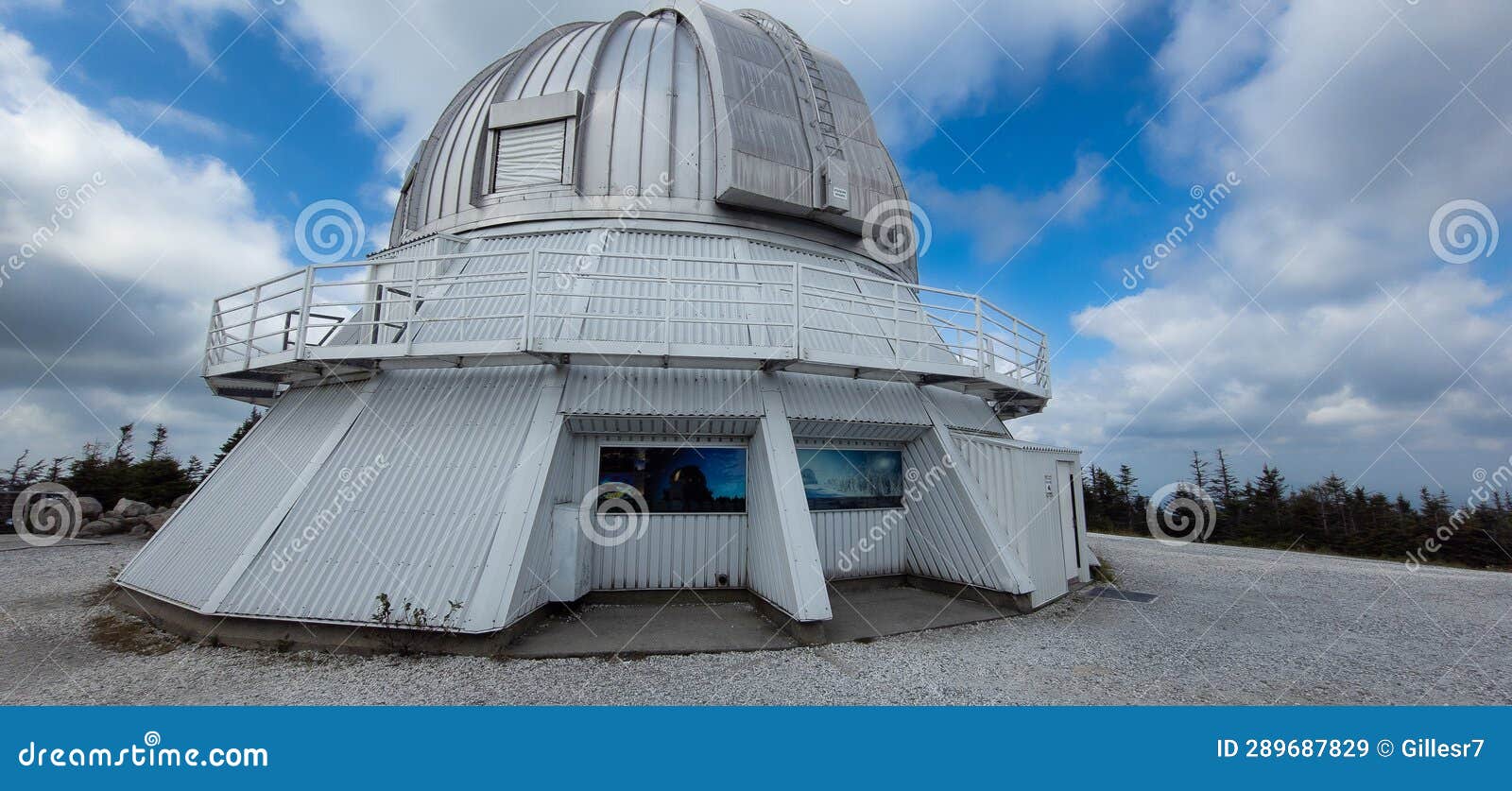Observatory on the Summit of Mont Mégantic Stock Image - Image of dome ...