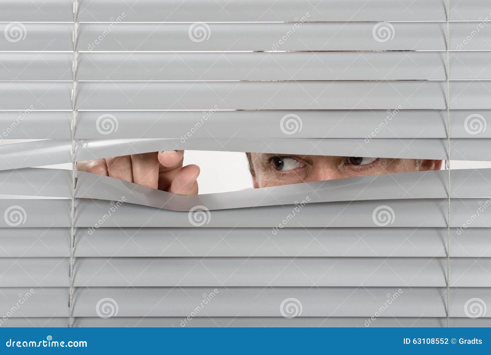 Observer Photos Stock - Téléchargez 29,819 Photos libres de droits