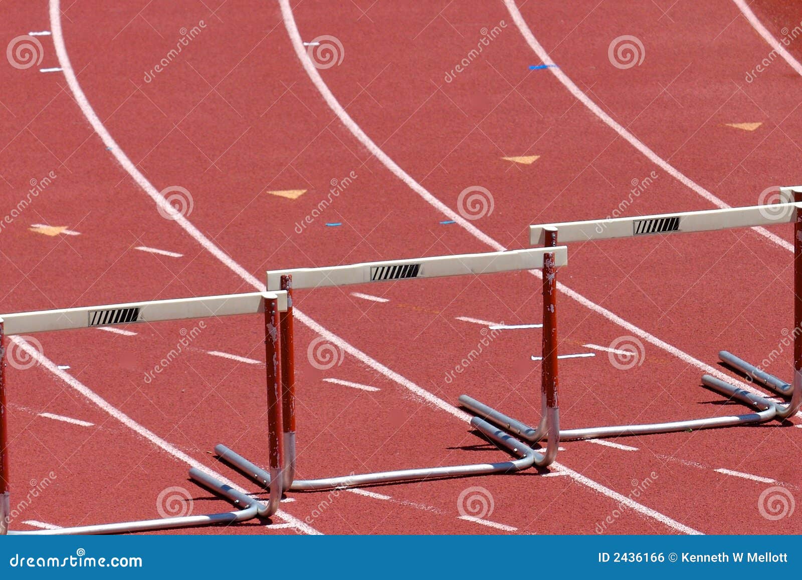 Obstacles photo stock. Image du obstacles, fonctionnement - 2436166