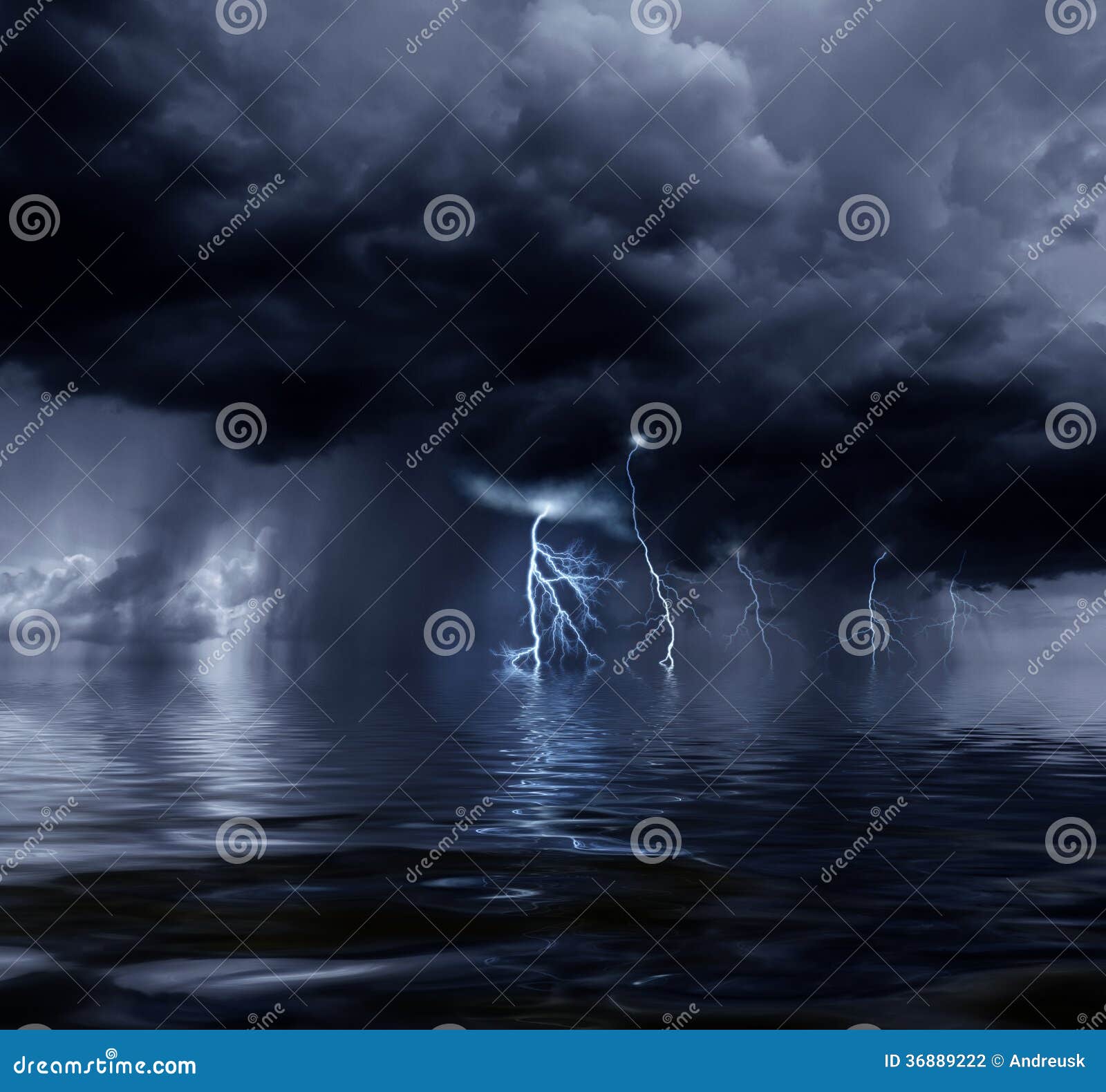 Océano tempestuoso foto de archivo. Imagen de nubes, tormenta - 36889222