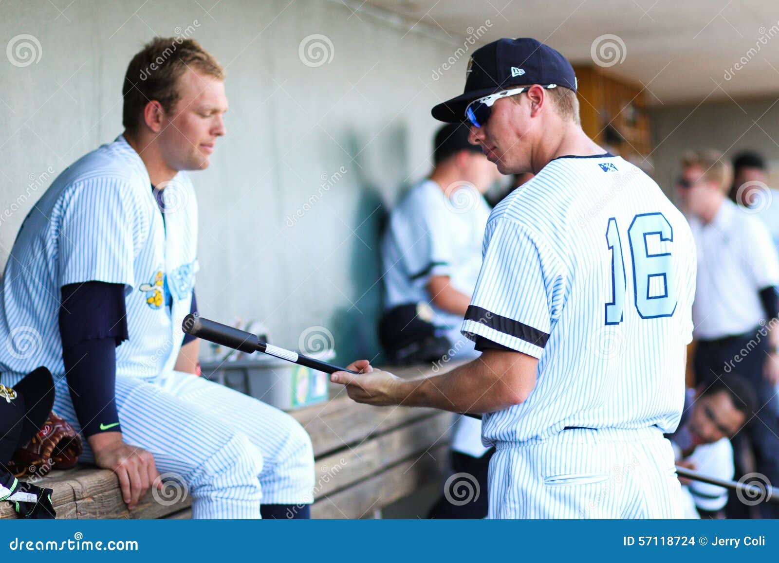 Occasion Adams Et Collin Slaybaugh Image stock éditorial - Image du ...