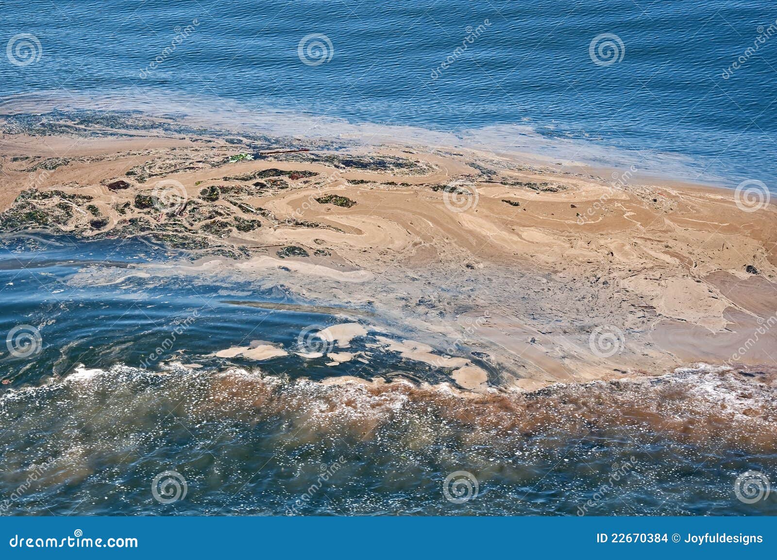 Oceaan Watervervuiling in Kielzog Stock Foto - Image of behoefte ...