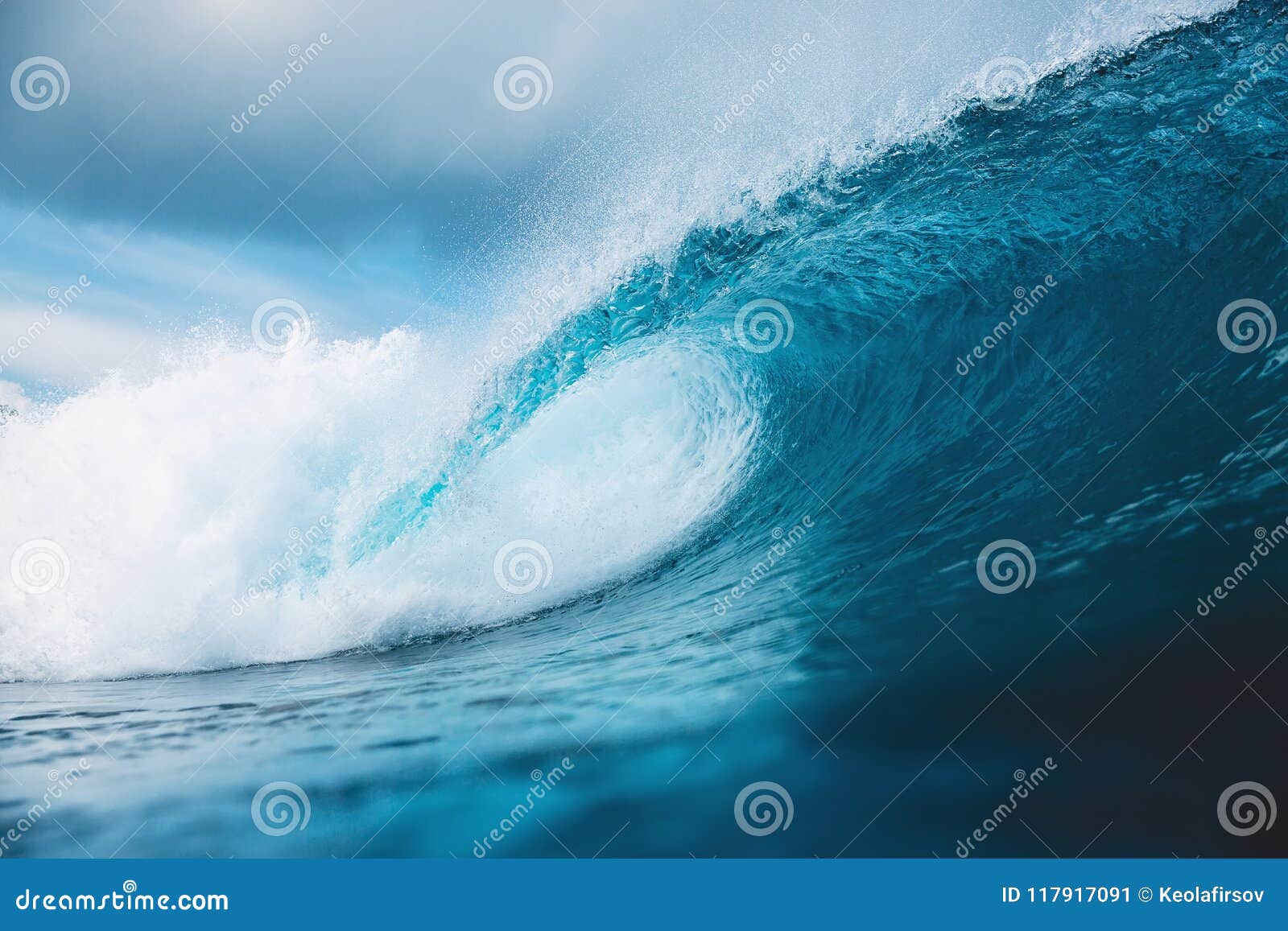 Ocean Barrel Wave in Ocean. Breaking Wave for Surfing in Bali Stock ...
