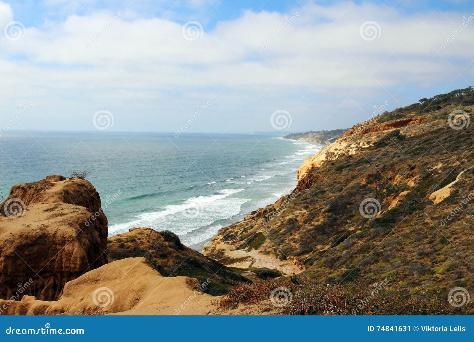 Ocean beach with cliffs stock image. Image of beach, jolla - 74841631