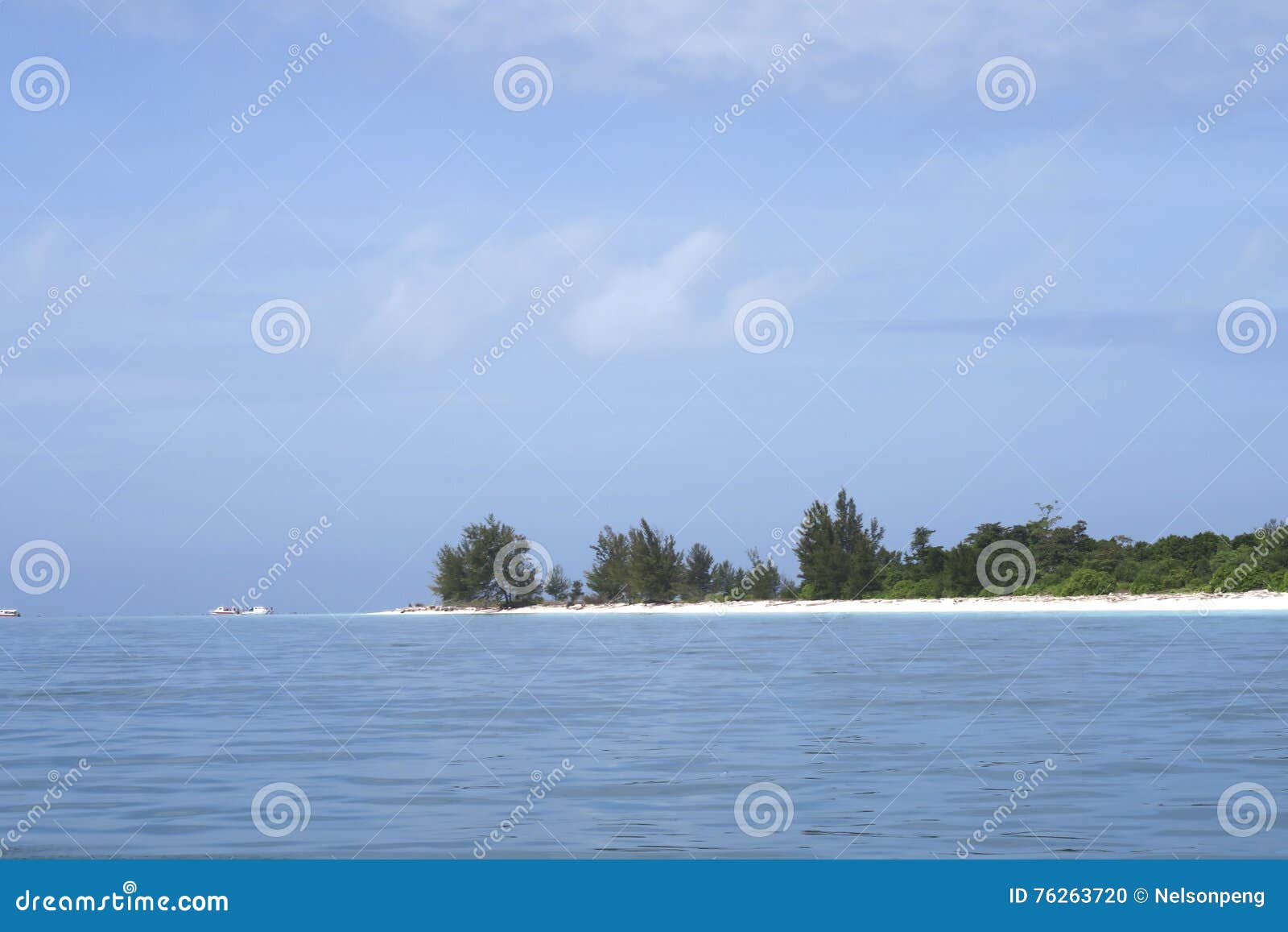 Ocean beach stock photo. Image of idyllic, distance, escape - 76263720