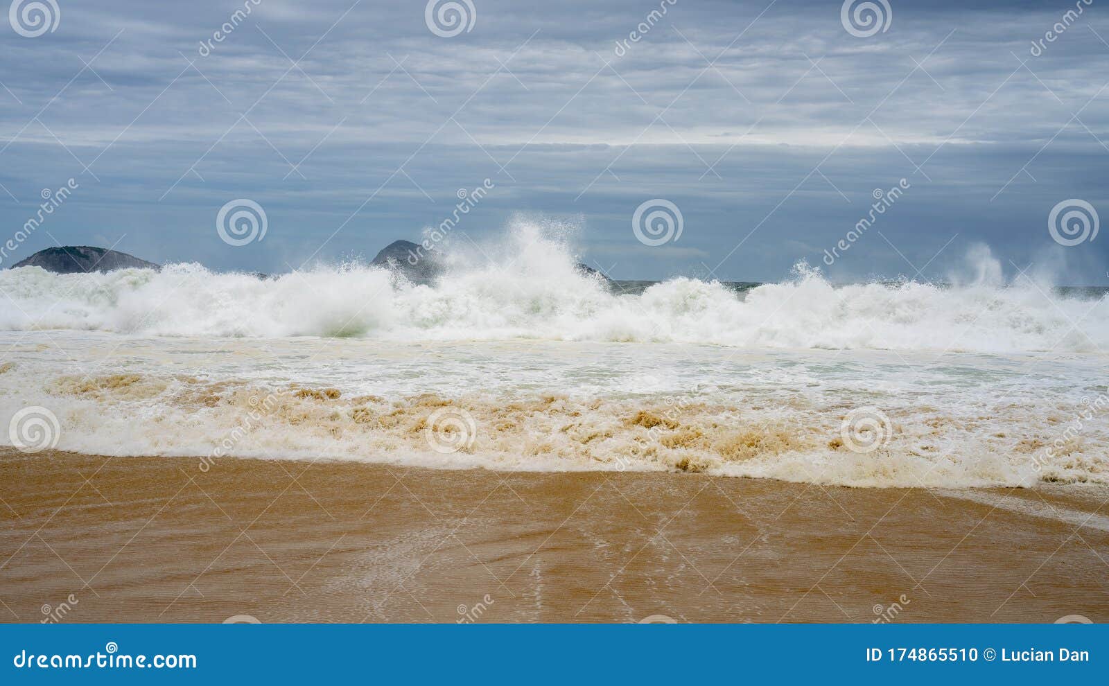 Ocean beach wawes stock photo. Image of pretty, good - 174865510