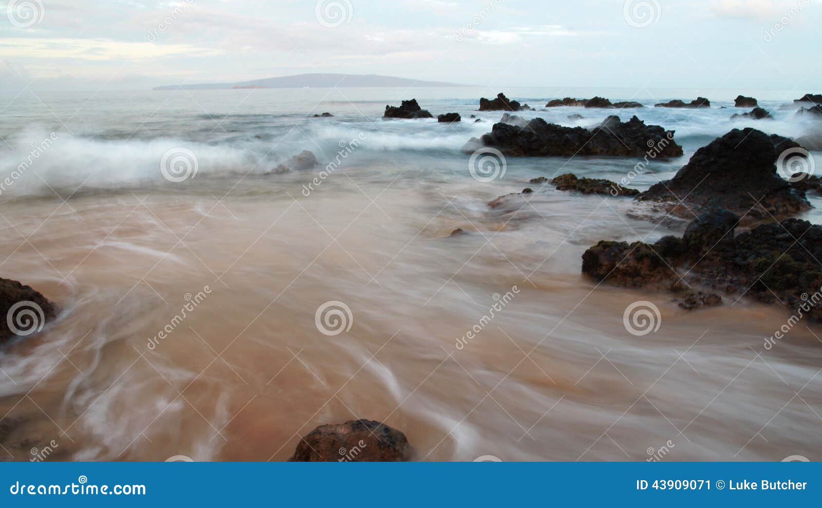 Long Exposure of Tide Coming in Stock Image - Image of view, tropical ...