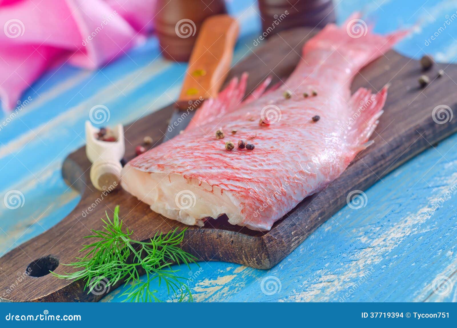 Ocean perch stock photo. Image of ingredient, freshness - 37719394