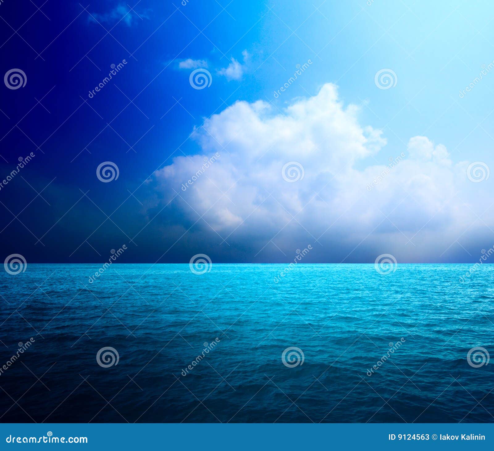 Ocean and perfect sky stock image. Image of forecast, oxygen - 9124563