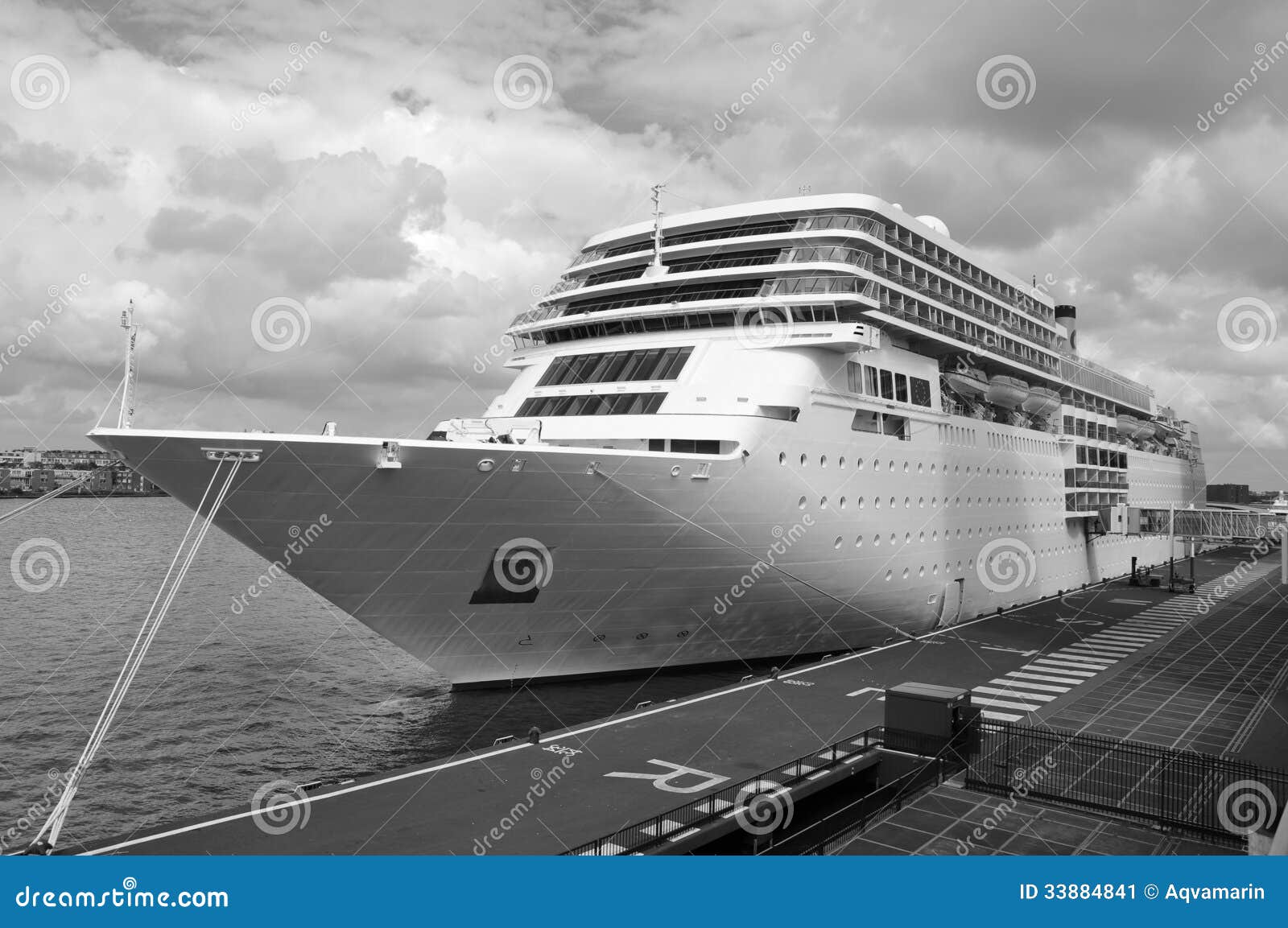 Ocean ship docked stock image. Image of harbour, industrial - 33884841