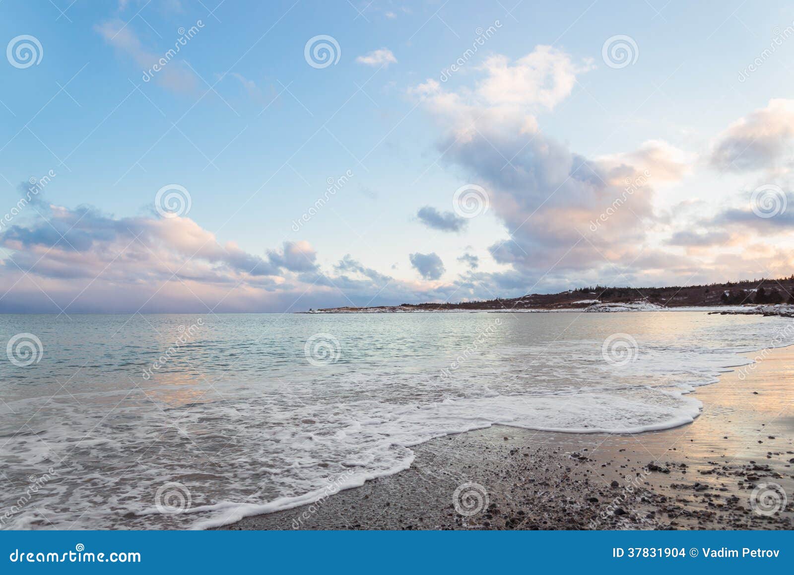 Ocean Shore on a Winter Day Stock Photo - Image of coast, freeze: 37831904