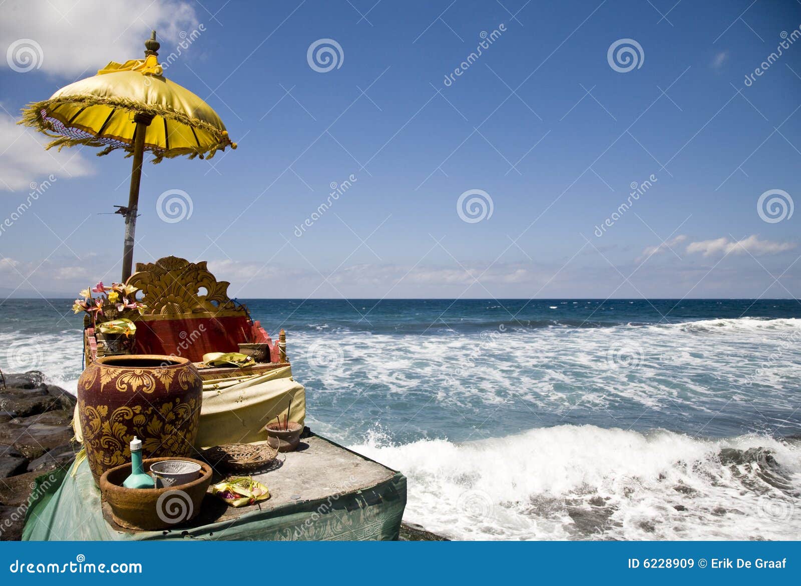 Ocean shrine stock image. Image of balinese, asia, architecture - 6228909