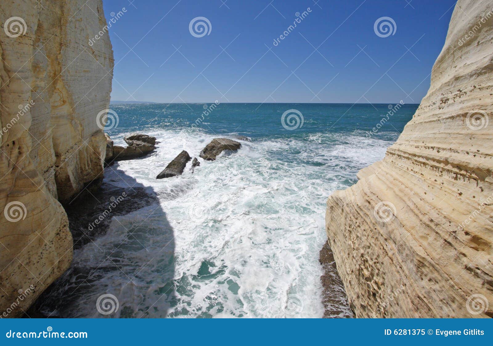 Ocean surf and cliffs stock image. Image of salt, powerful - 6281375