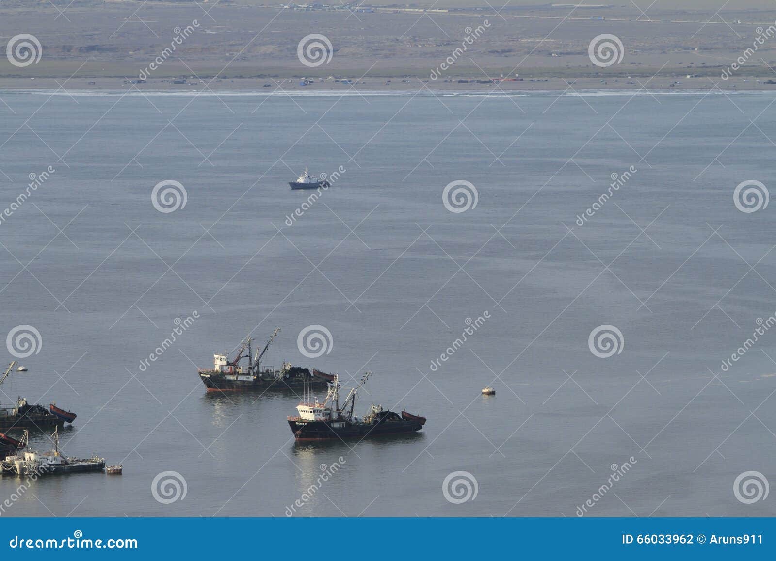 Ocean view of Arica Chile stock photo. Image of boats - 66033962