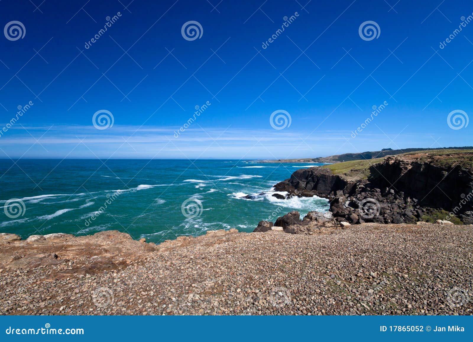 Ocean view - New Zealand stock photo. Image of pebble - 17865052