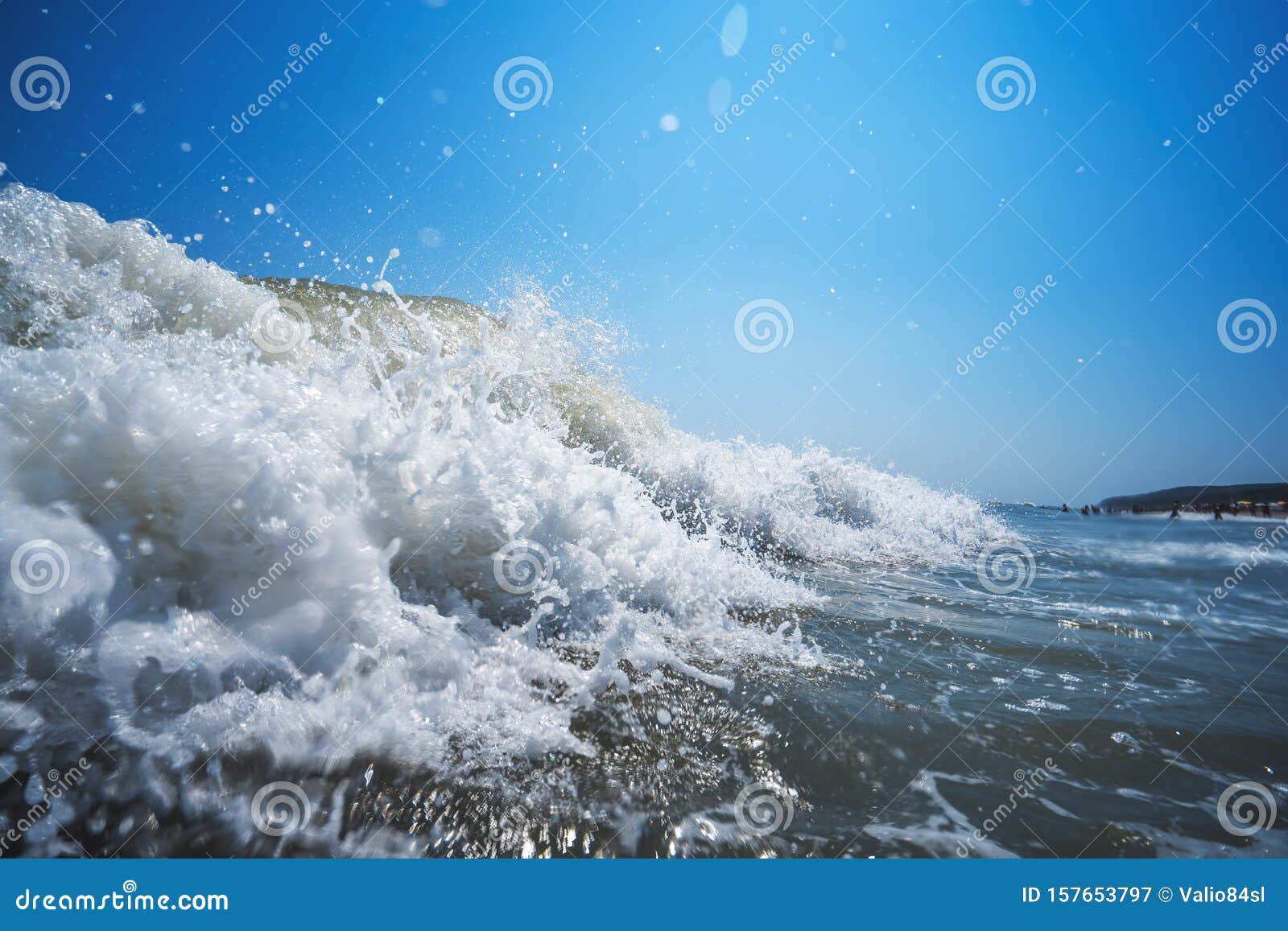 Ocean Wave Breaking on the Shore Stock Image - Image of sunshine ...