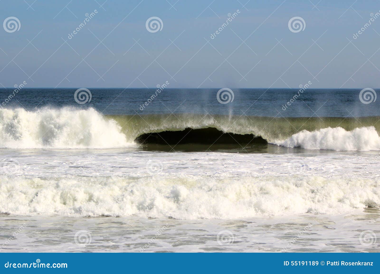 Ocean Wave with Curl stock image. Image of white, blue - 55191189