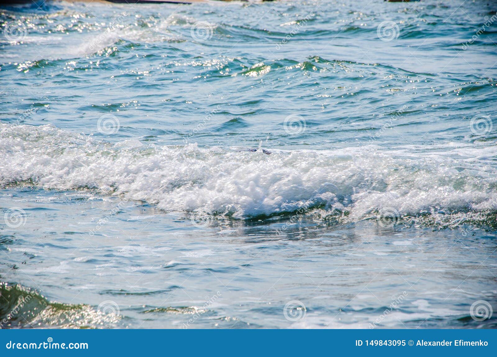 Ocean Waves Breaking on the Rocks on the Shore Stock Image - Image of ...