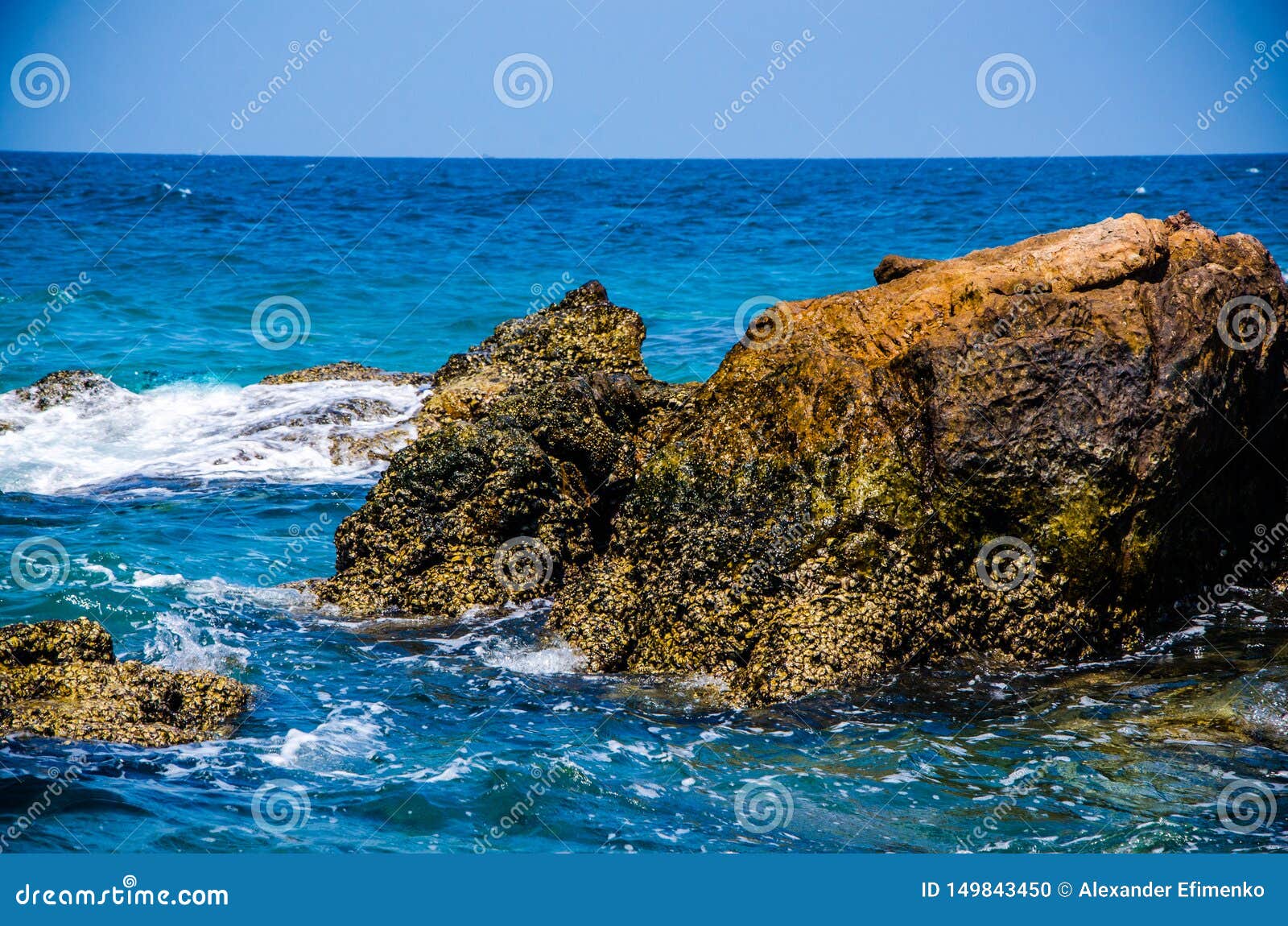 Ocean Waves Breaking on the Rocks on the Shore Stock Photo - Image of ...
