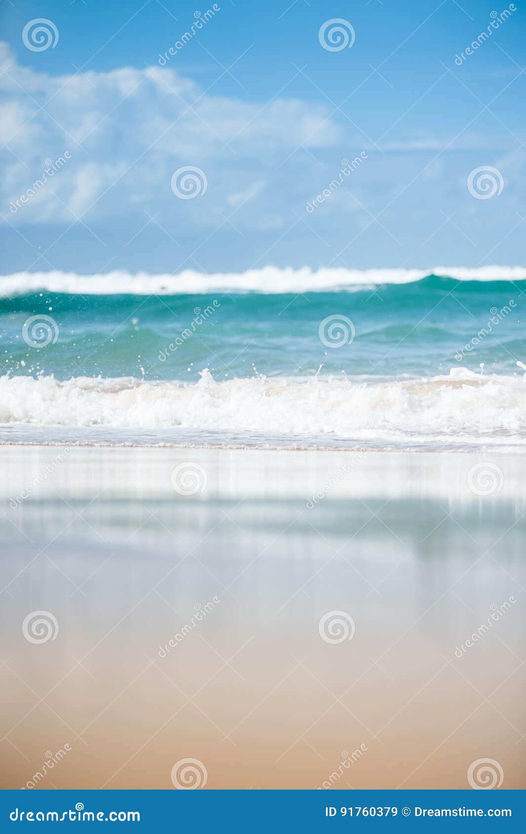 Ocean Waves Breaking on the Sand Stock Image - Image of summer, waves ...