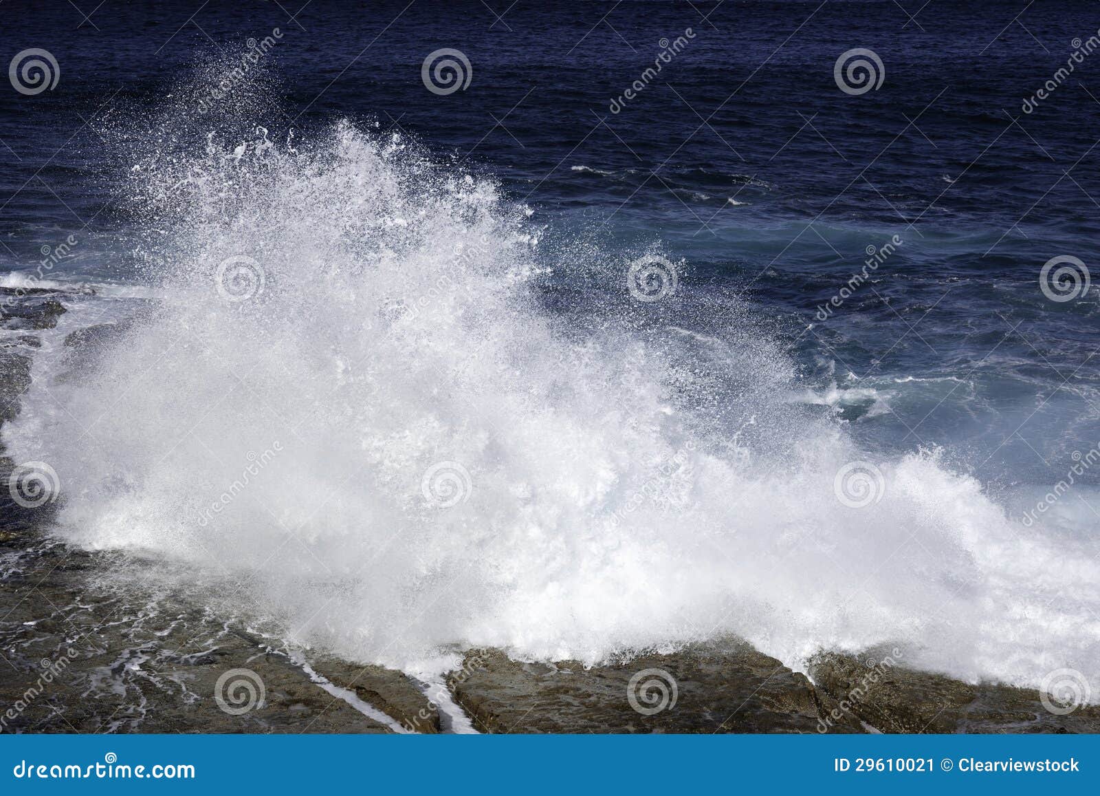 Ocean Waves Crashing on Rocks Stock Image - Image of wave, summer: 29610021
