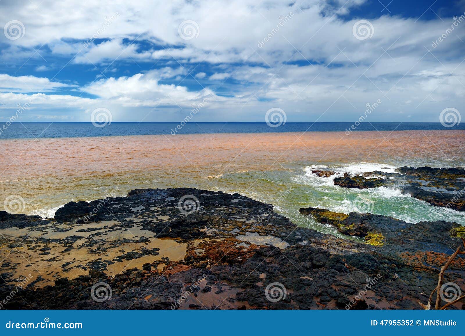 Ocean Waves Crashing on Rocks Stock Photo - Image of blue, paradise ...