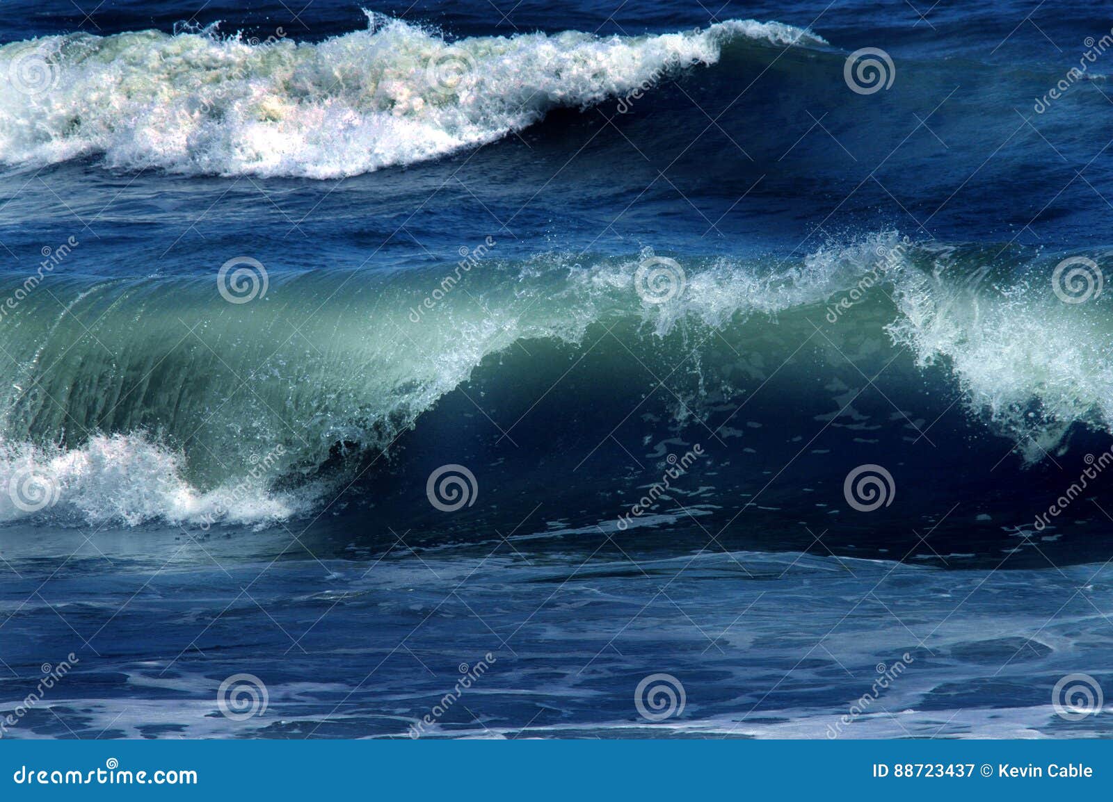 Ocean Waves Crashing into the Surf Stock Image - Image of ocean ...