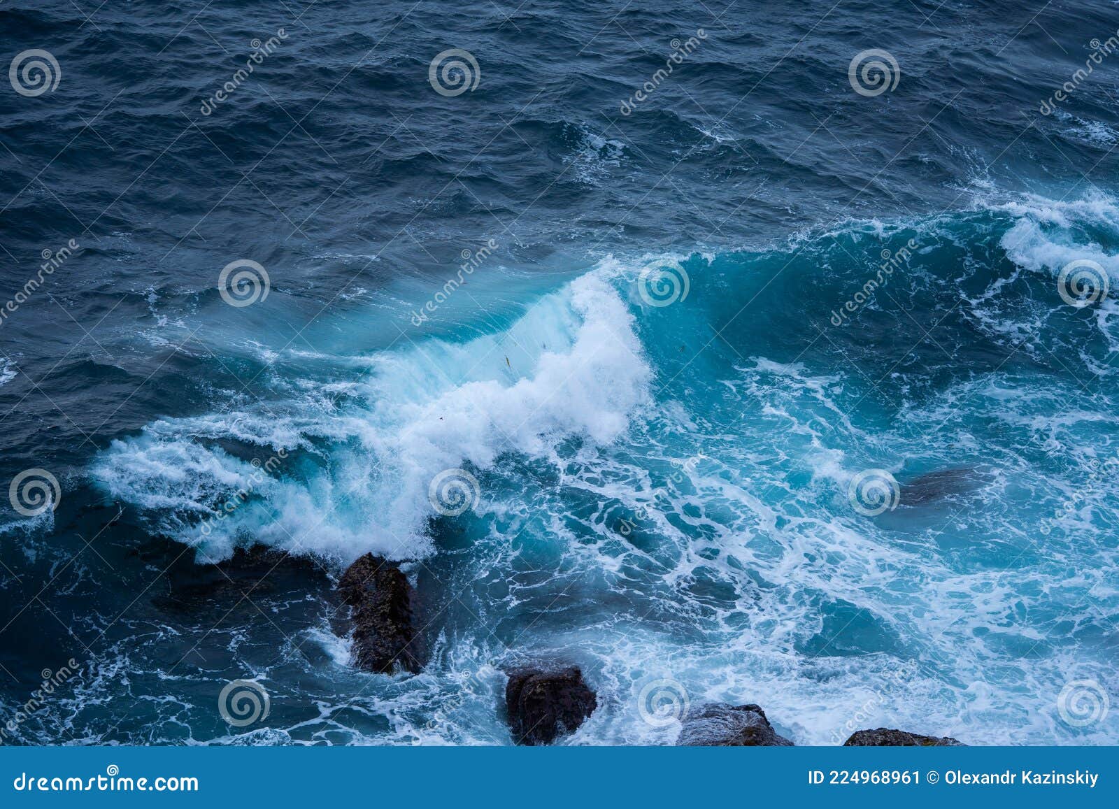Ocean Waves of Stunning Beauty. Concept: Pacification, Element, Peace ...