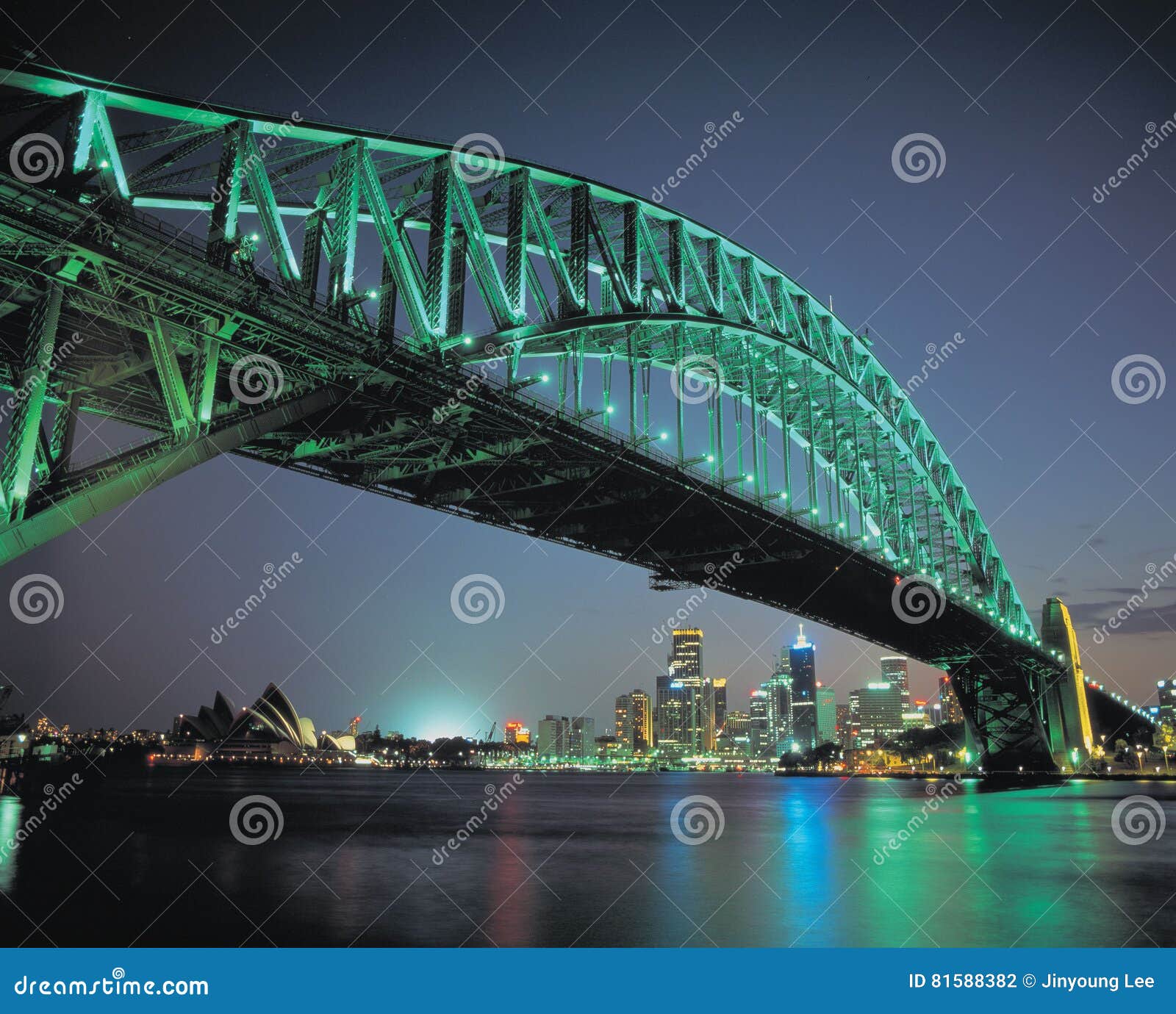 Oceania editorial photography. Image of building, bridge - 81588382