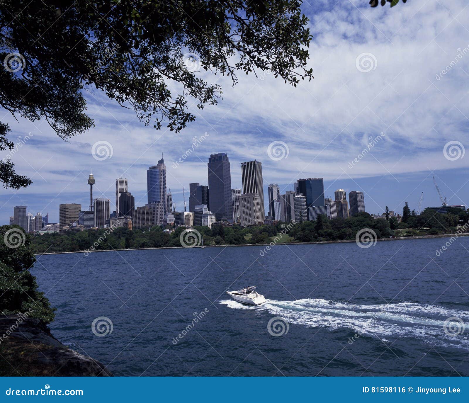 Oceania editorial photo. Image of scene, landmark, local - 81598116