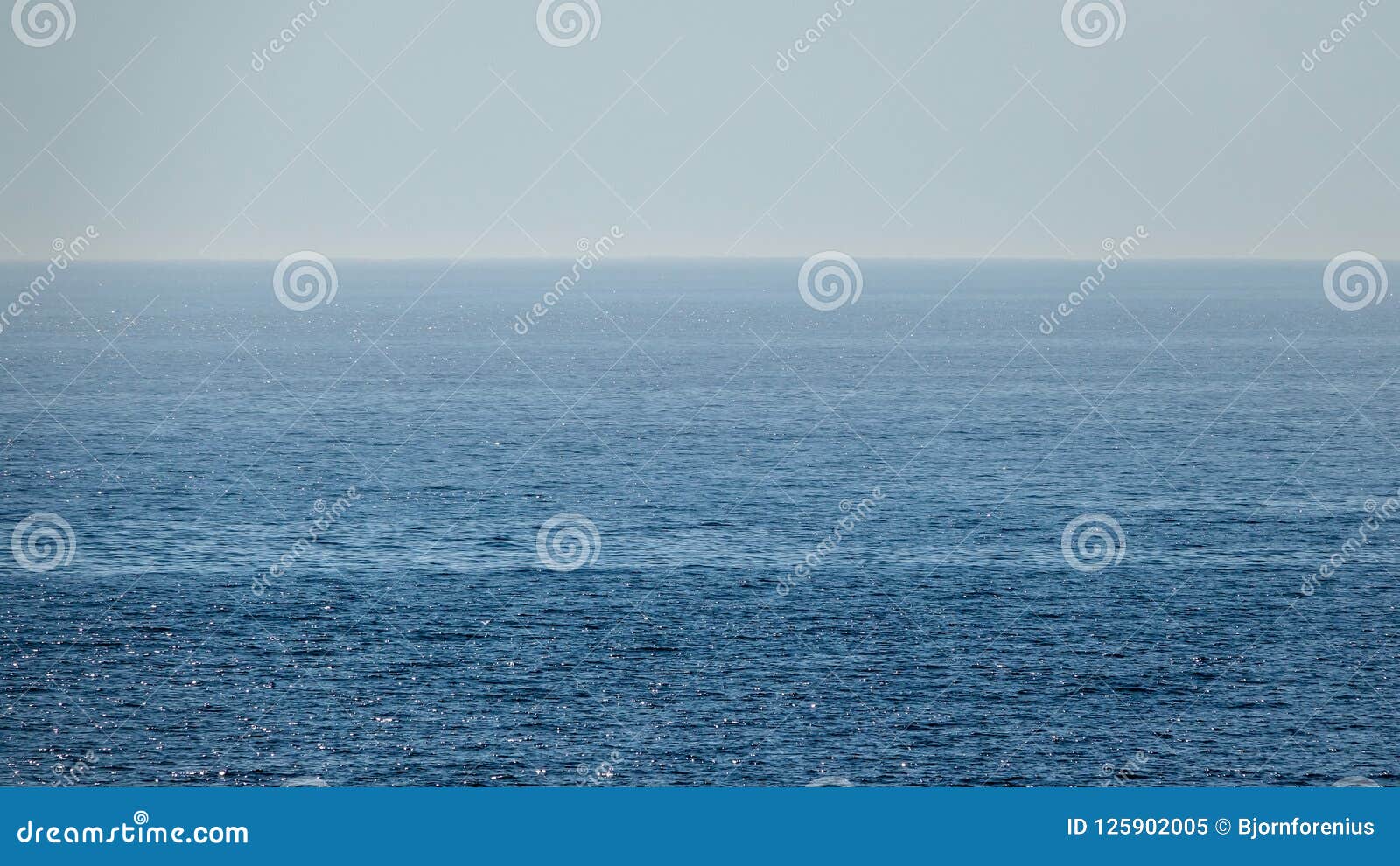 Oceano Infinito Orizzonte Al Mare Senza Fine Immagine Stock - Immagine ...