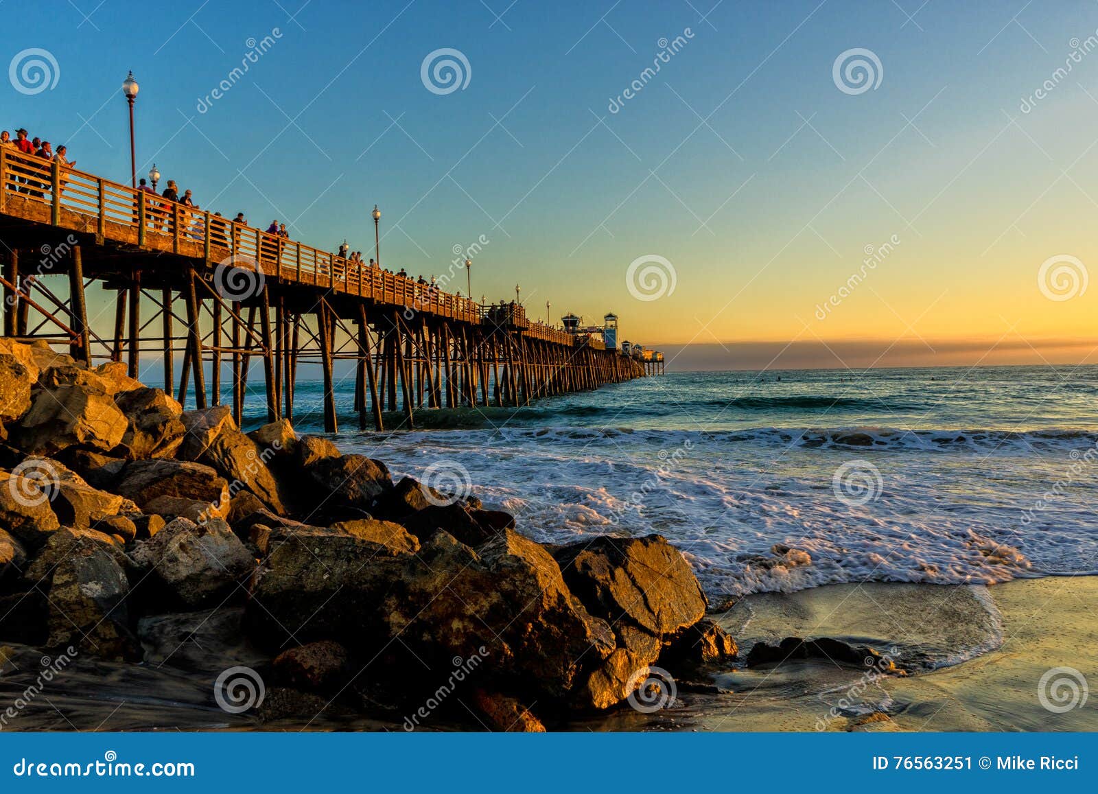 Oceanside Pier Sunset editorial photo. Image of pier - 76563251
